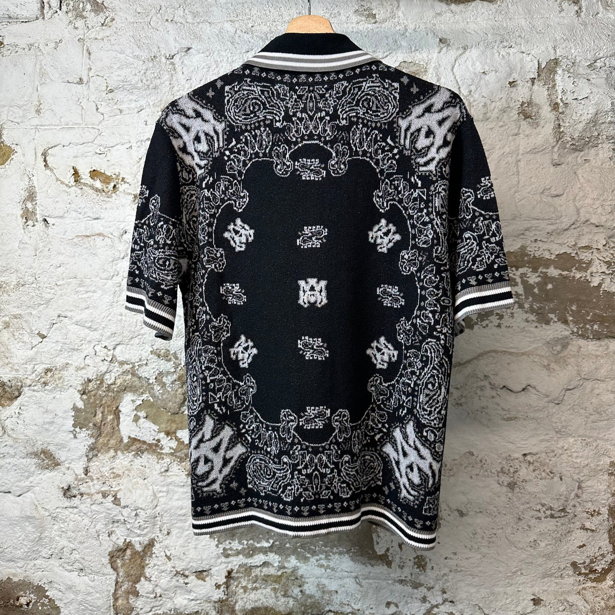 Amiri Black Paisley Button Up Polo Shirt Sz M – The Gallery Online